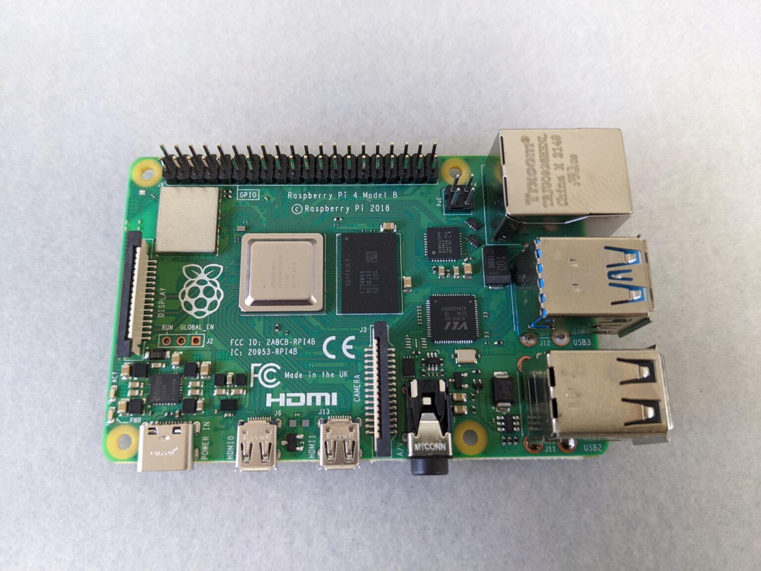 【ラズパイ】「Okdo Raspberry Pi 4 B 4GB スターターキット」ラズパイ初購入～起動・OSインストールまで | くまと梨